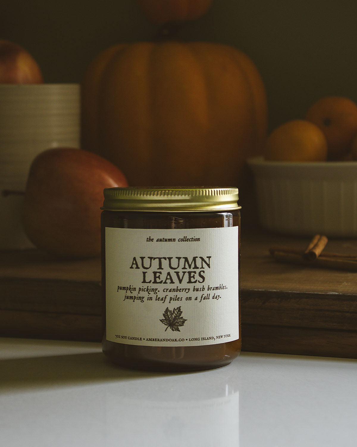 Autumn Leaves 7oz Soy Candle – Amber & Oak